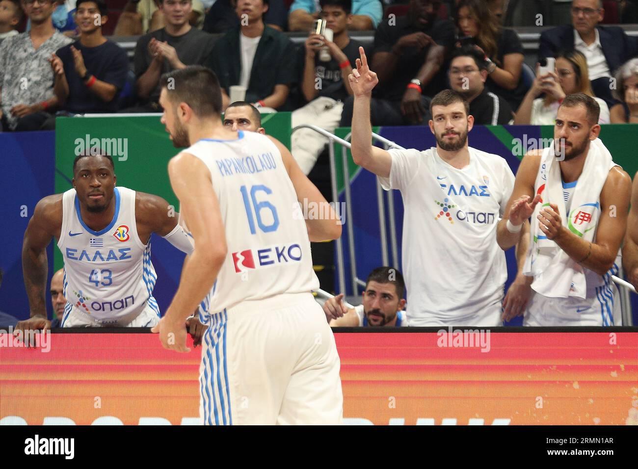 Team bench hi-res stock photography and images - Alamy