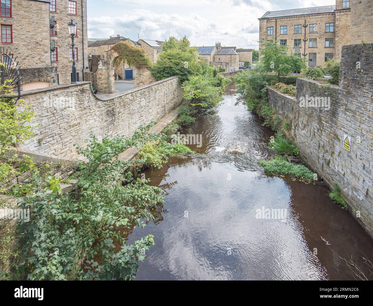 Airedale mills hi-res stock photography and images - Alamy
