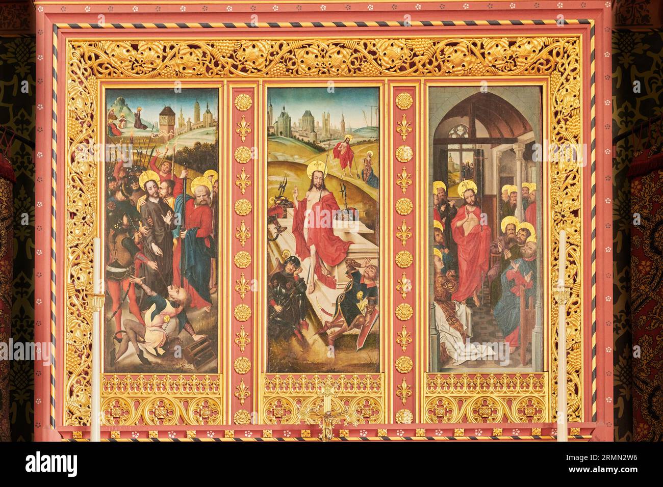 Triptych painting (of Jesus Christ) behind the altar in the chapel at Queens' College ...