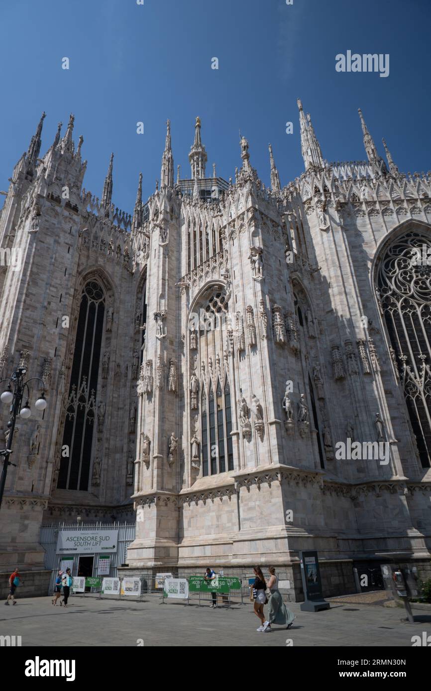 Milan, vittorio Emanuele II Gallery, leonardo da vinci, castello ...