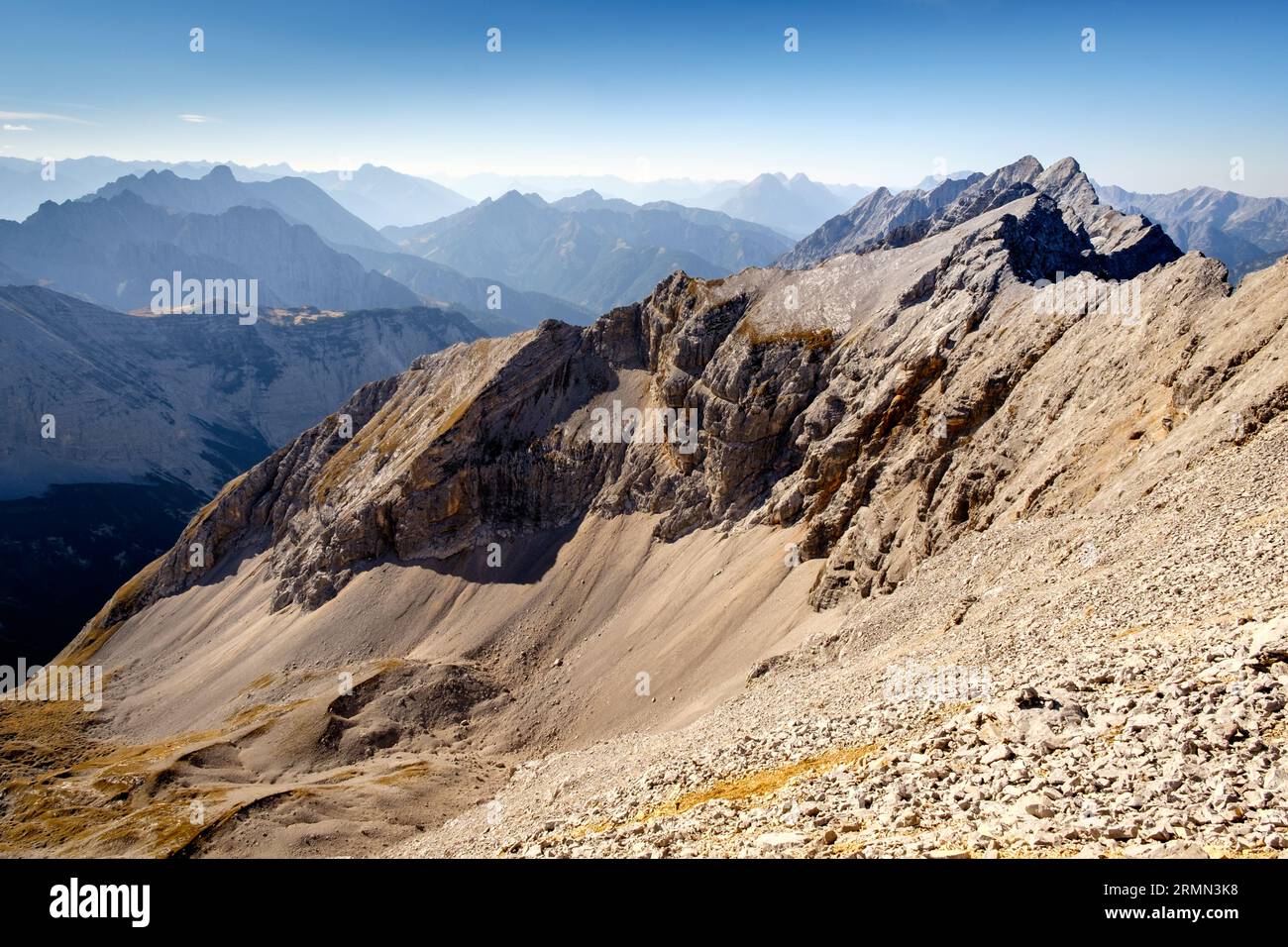 Berglandschaft horizont hi-res stock photography and images - Alamy