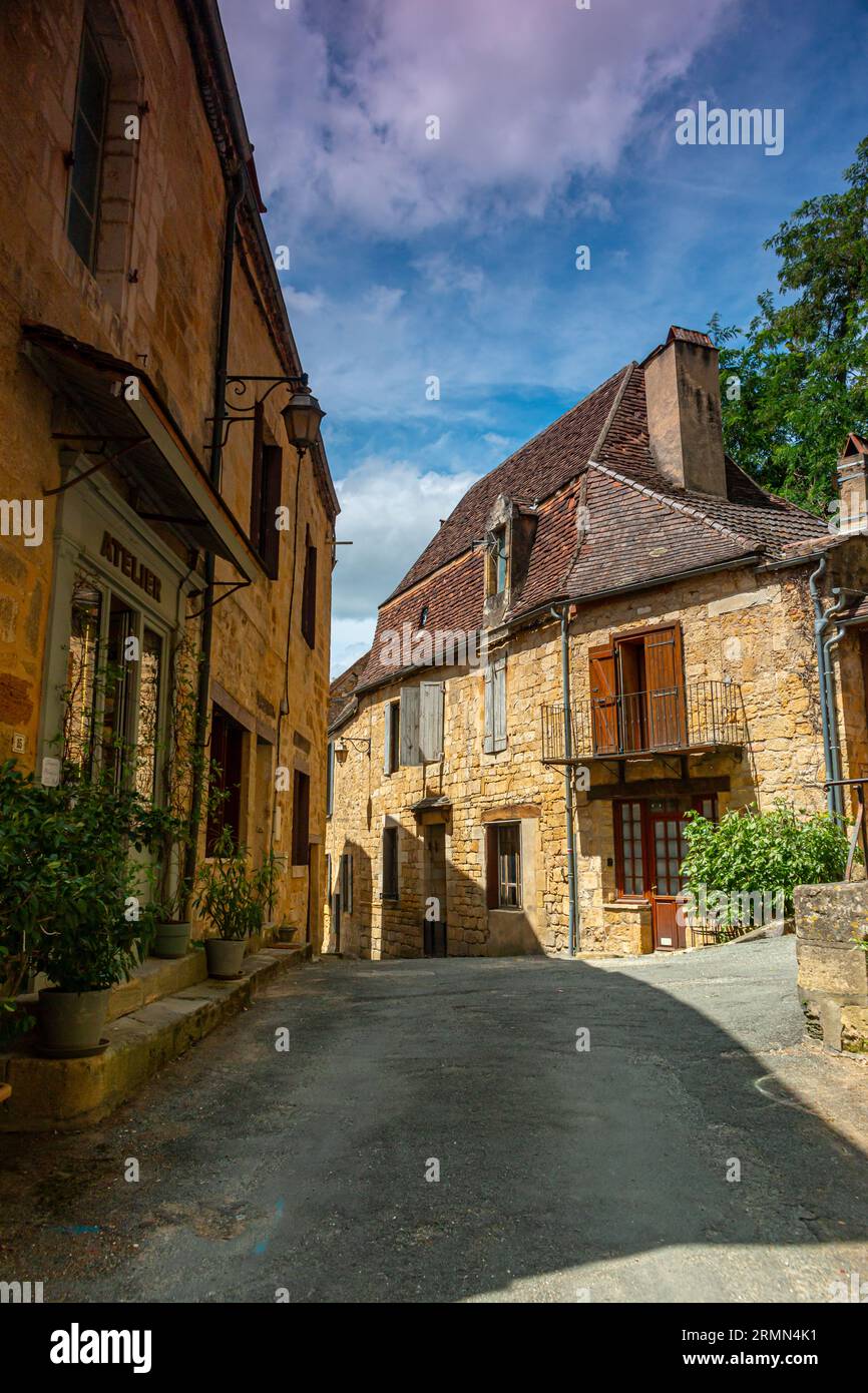 Perigordian mansion house hi-res stock photography and images - Alamy