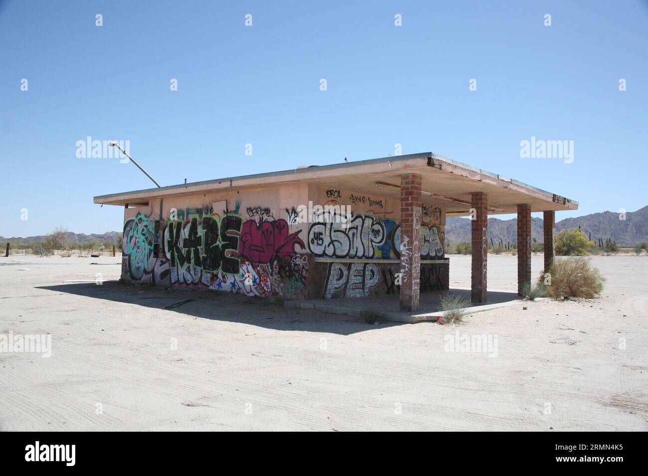 Graffiti Building, Desert Center, California Stock Photo - Alamy