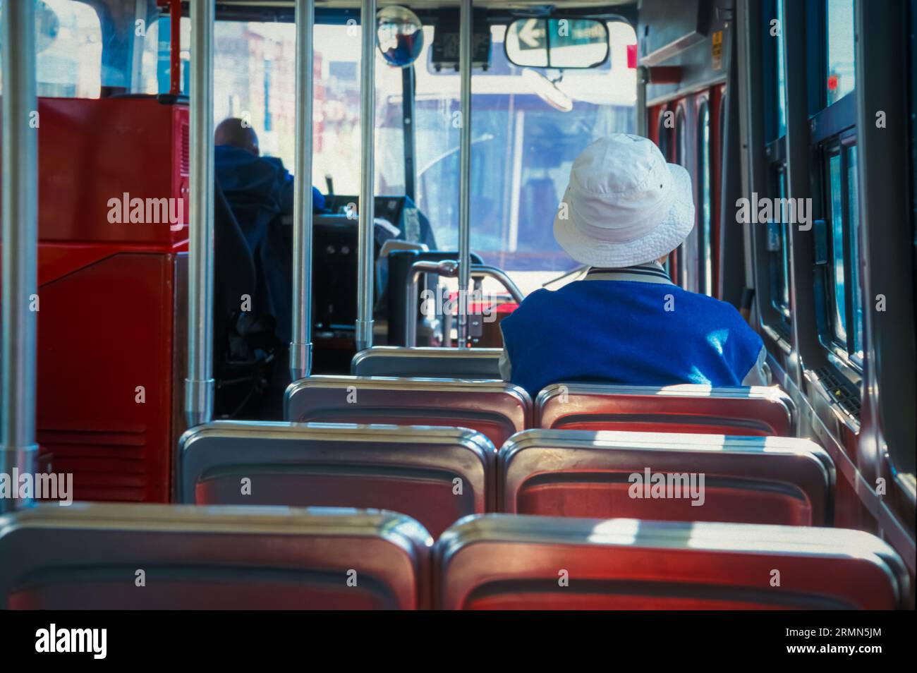 2003 bus hi-res stock photography and images - Alamy