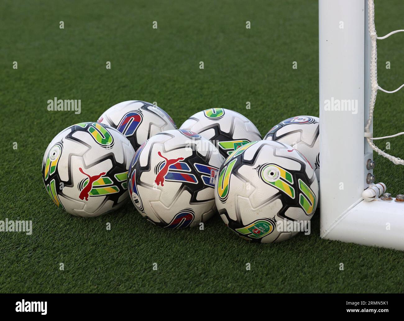 Tranmere rovers logo hi-res stock photography and images - Alamy