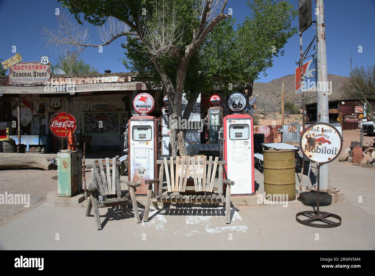 Route 66 Gas Station Stock Photo - Alamy