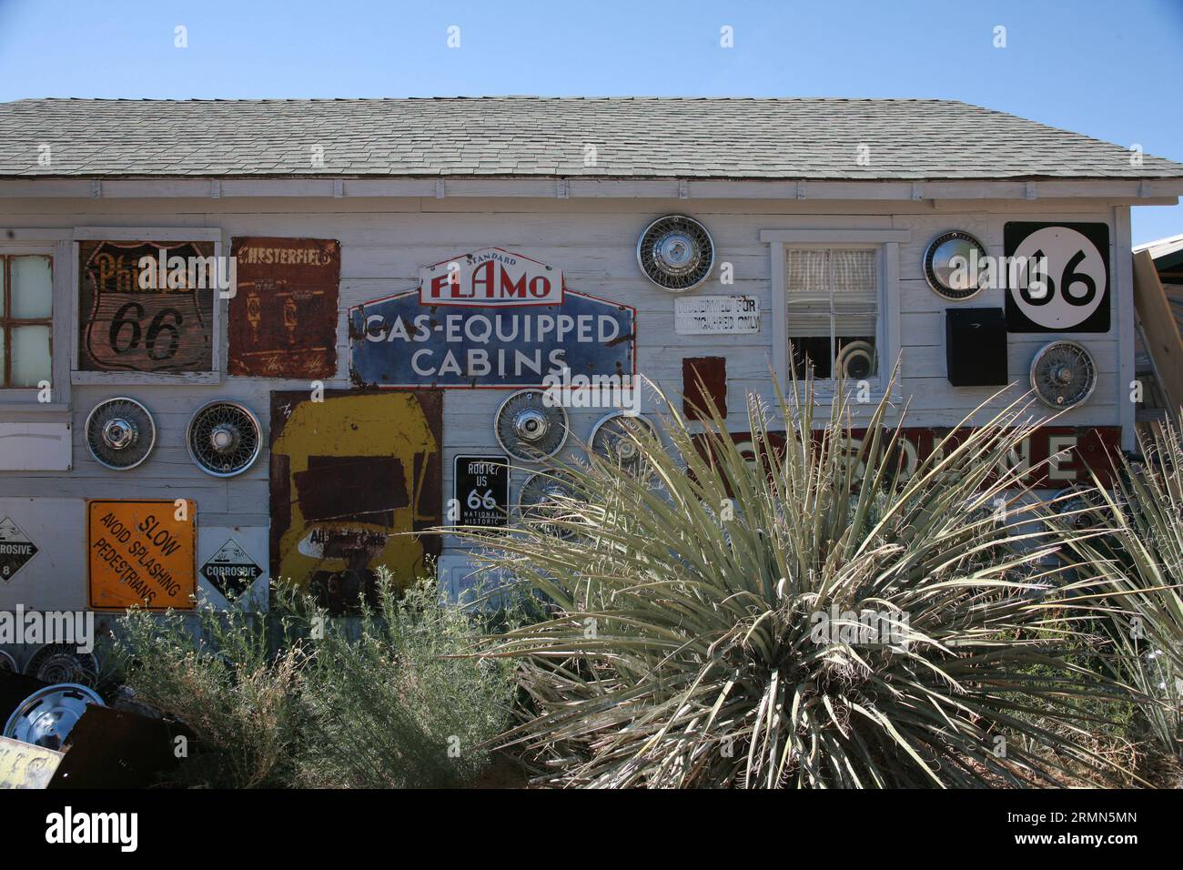 Route 66 Gas Station Stock Photo - Alamy