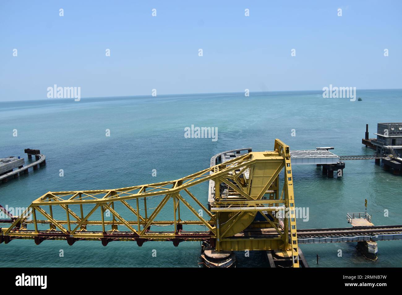 Pamban bridges hi-res stock photography and images - Alamy
