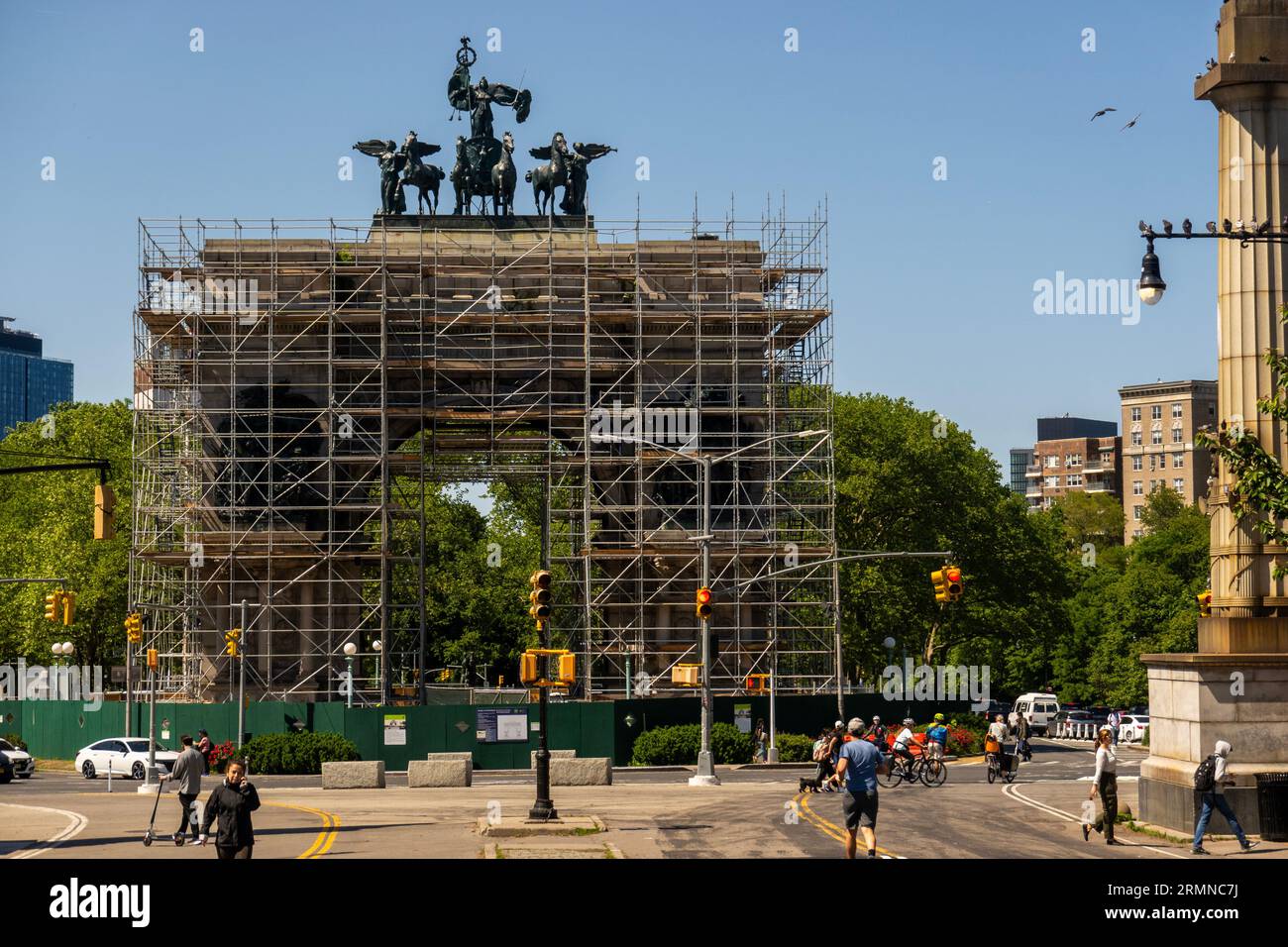 Grand Army Plaza arch wrapped in scaffolding for a restoration Brooklyn ...