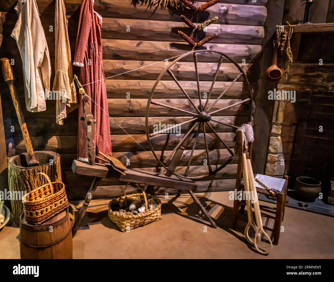 Bartow History Museum spinning wheel Stock Photo - Alamy