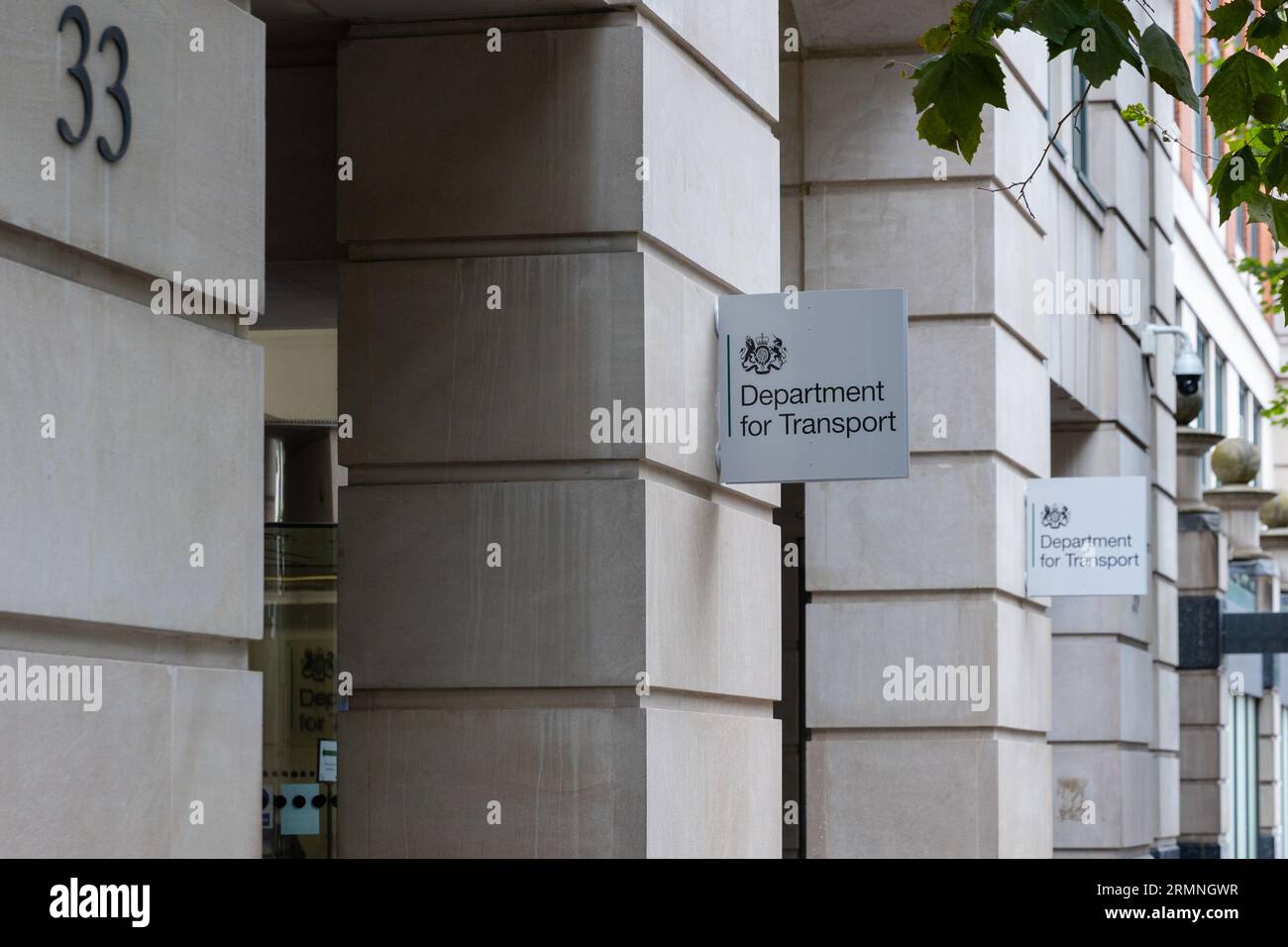 Department for transport logo hi-res stock photography and images - Alamy