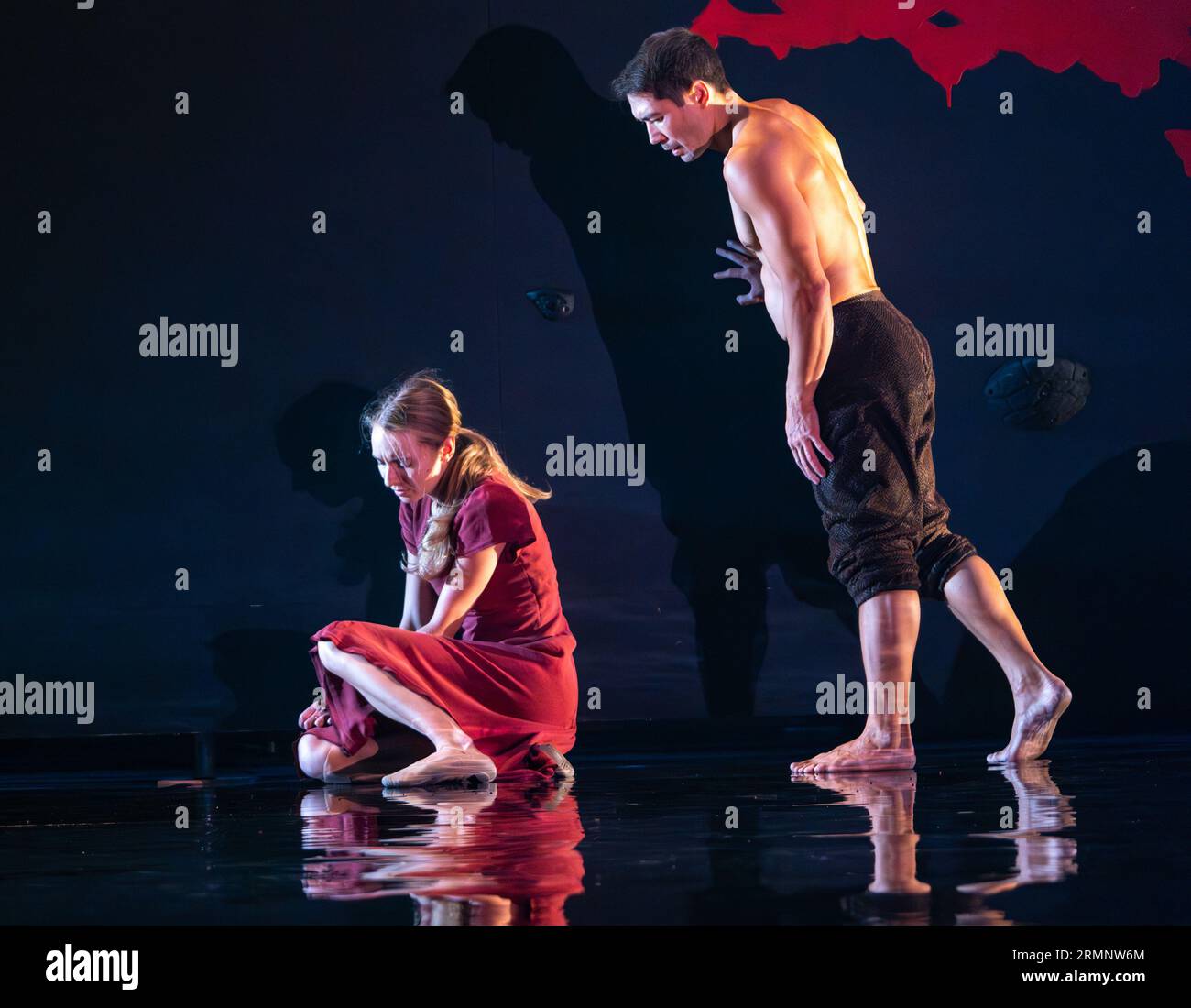 Scene from Phaedra dance with Tommy Franzen as Bacchus and Isabel Lubach as Ariadne, Edinburgh ...
