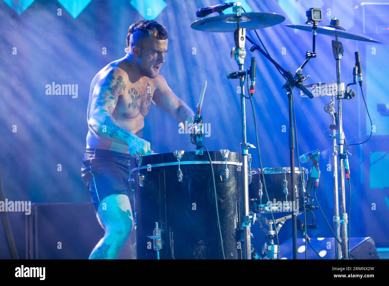 Vocals and drums hi-res stock photography and images - Alamy