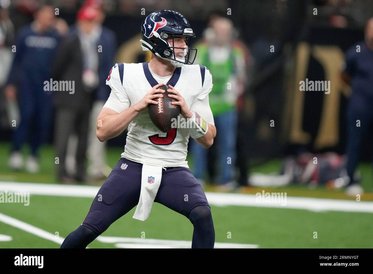 Houston Texans quarterback E.J. Perry (3) drops back to pass in the ...