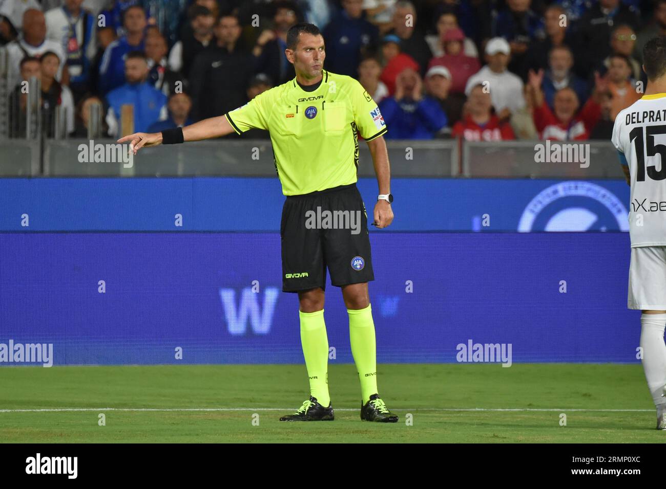 Referee manuel volpi hi-res stock photography and images - Alamy
