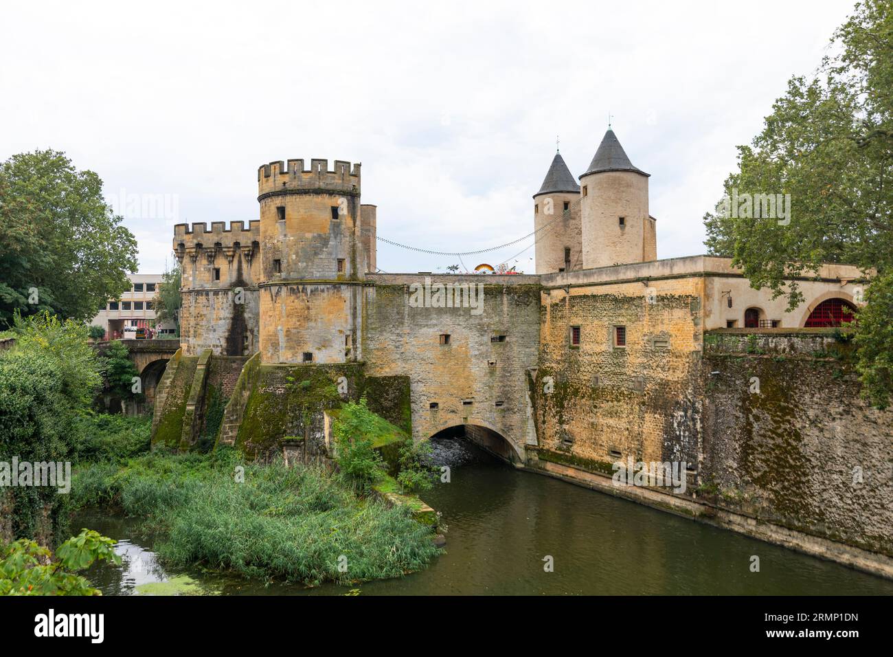 City gate "Porte des Allemands" in Metz, France Stock Photo - Alamy