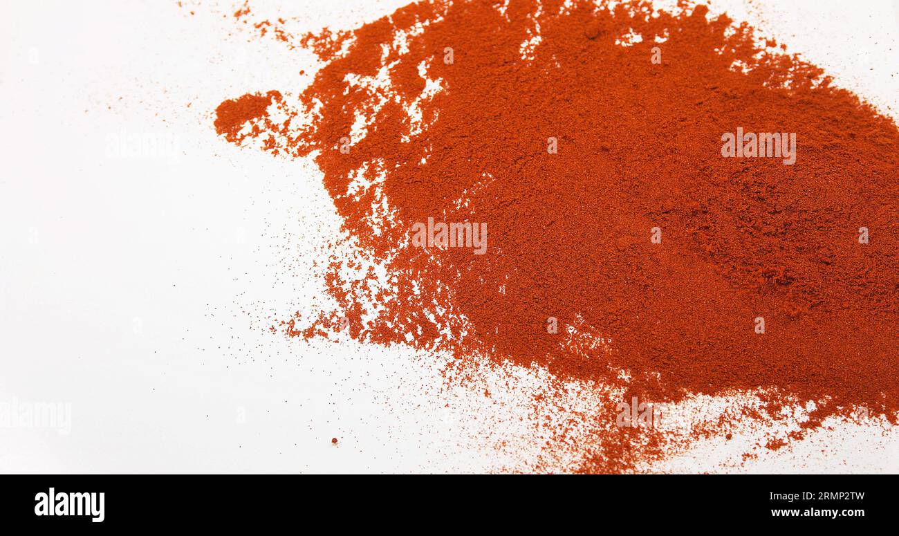 Paprika capsicum annuum powder falling hi-res stock photography and ...