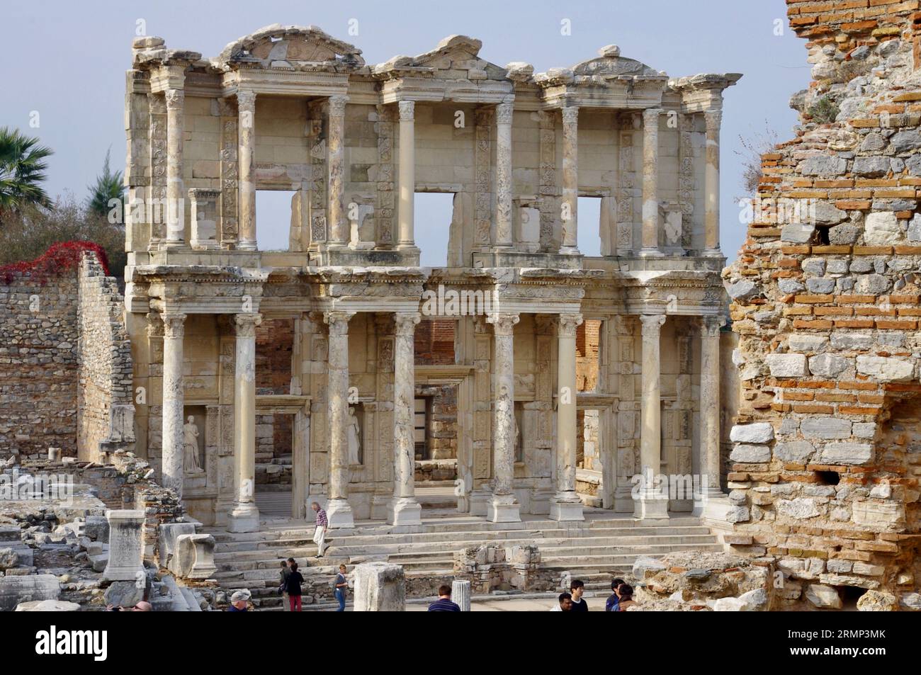 Ancient roaman monument hi-res stock photography and images - Alamy