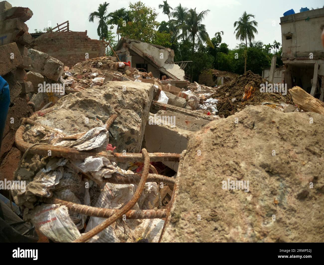 Mutilated body hi-res stock photography and images - Alamy