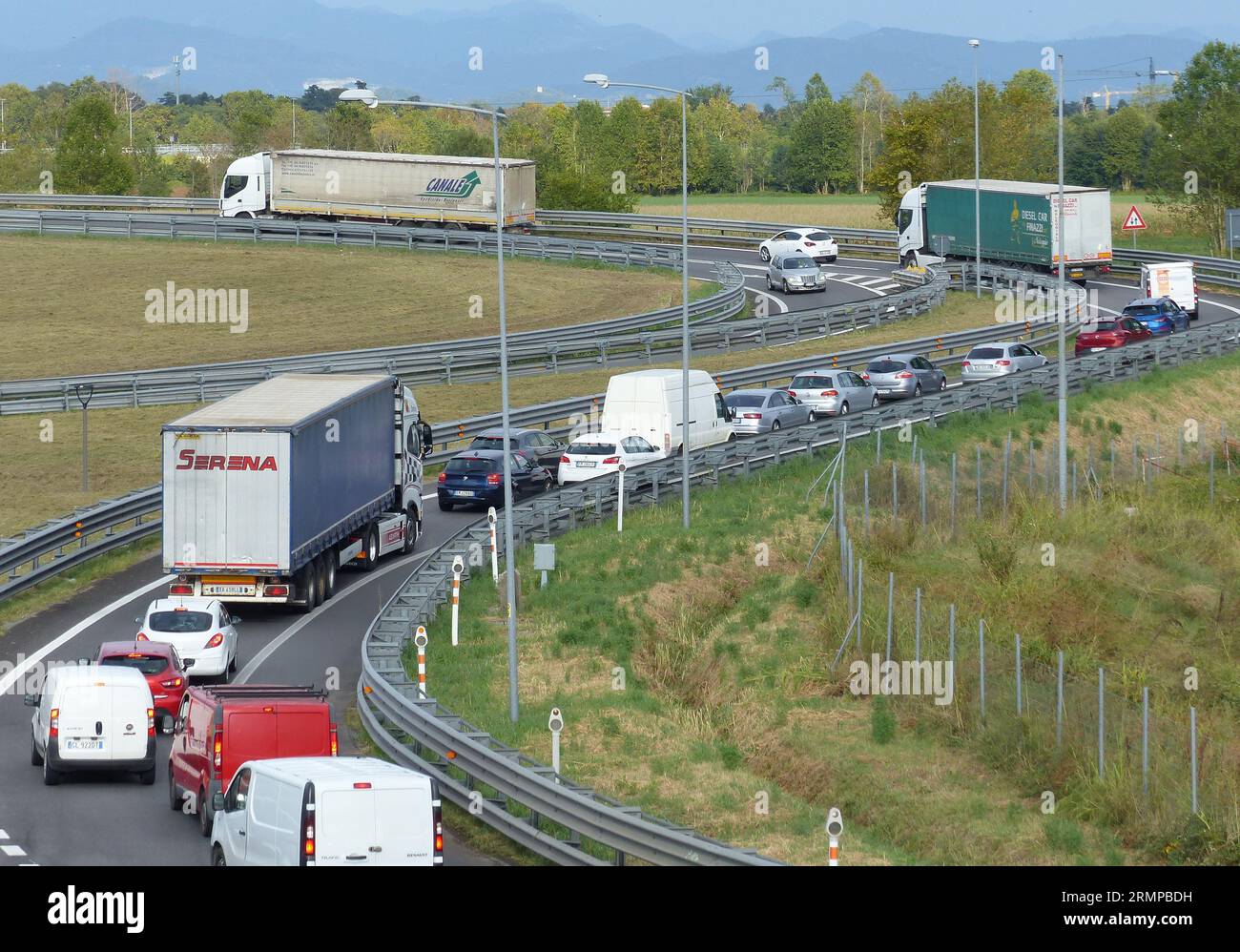 After the summer break, the Milan-Venice motorway is already at full ...