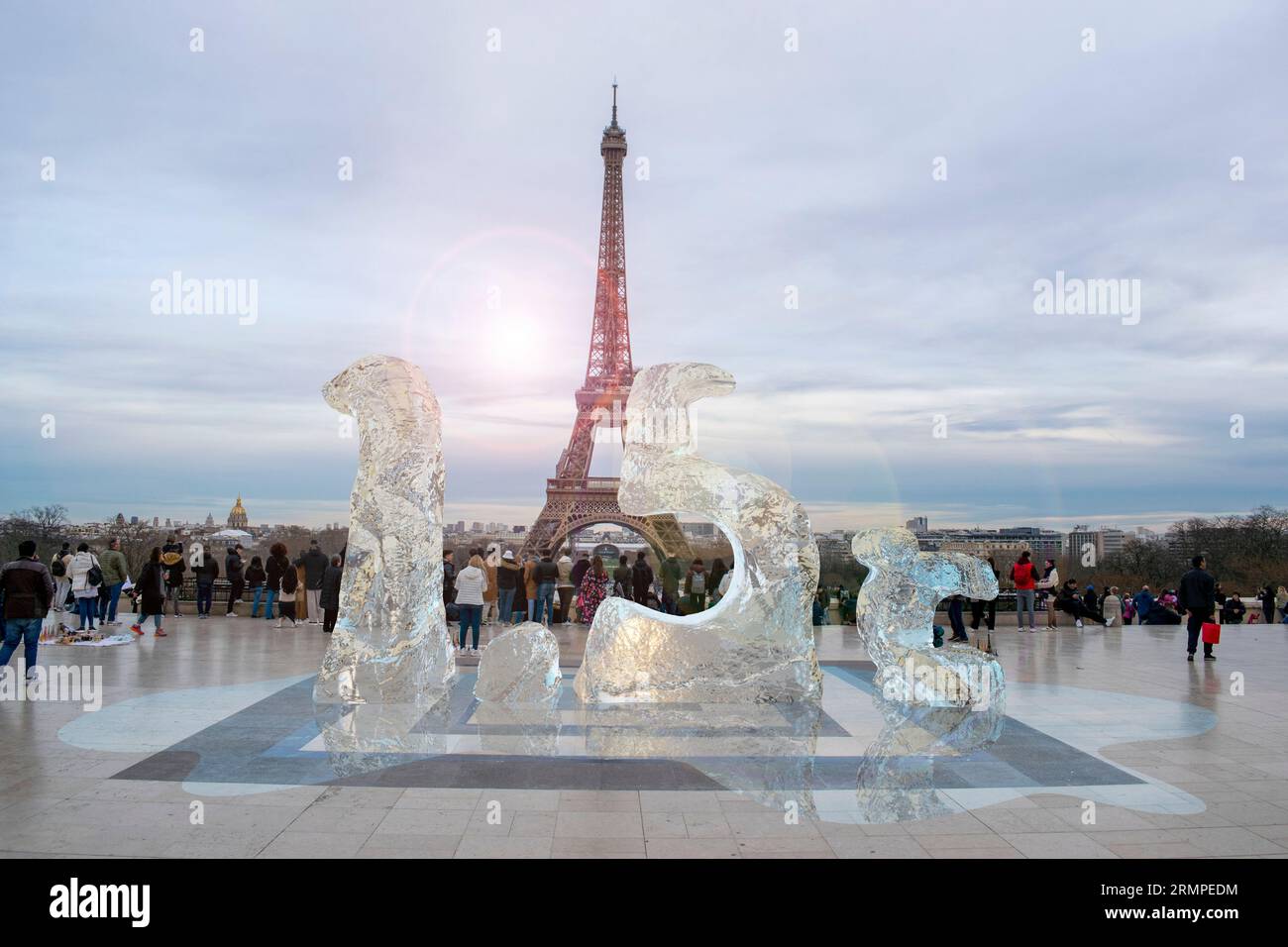 Failure of the Paris Agreement, conceptual image Stock Photo - Alamy