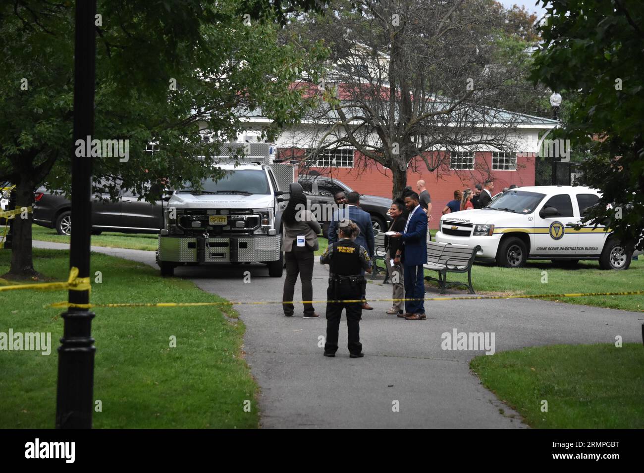 Police officer crime scene u s hi-res stock photography and images - Alamy