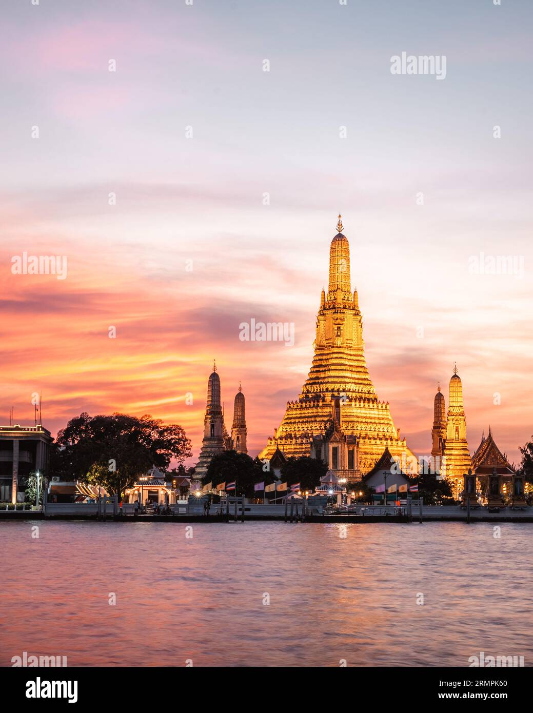 Wat Arun Sunset Thailand, Bangkok, Sunset Over Wat Arun Temple Of Dawn