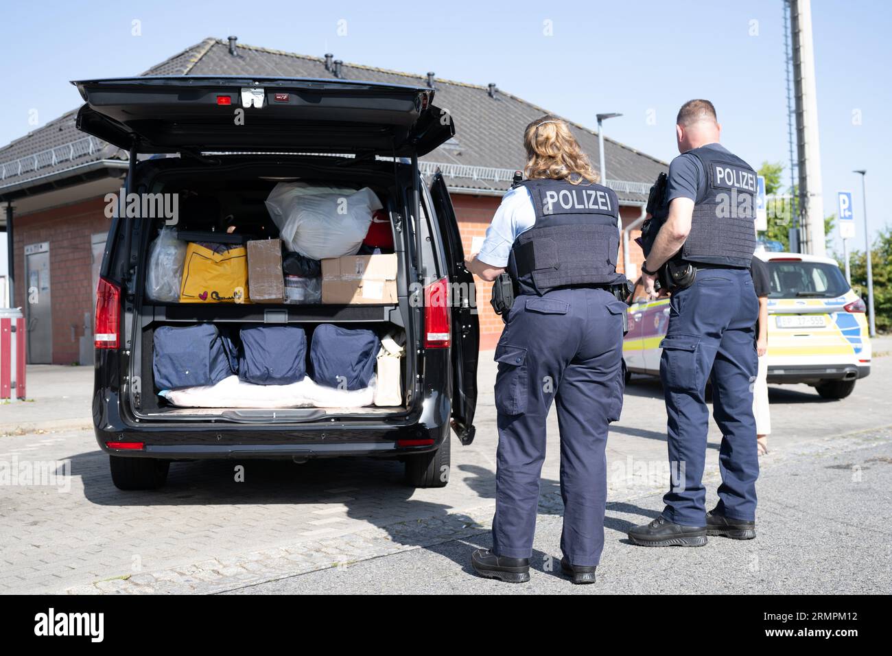 German border police vehicle hi-res stock photography and images - Alamy