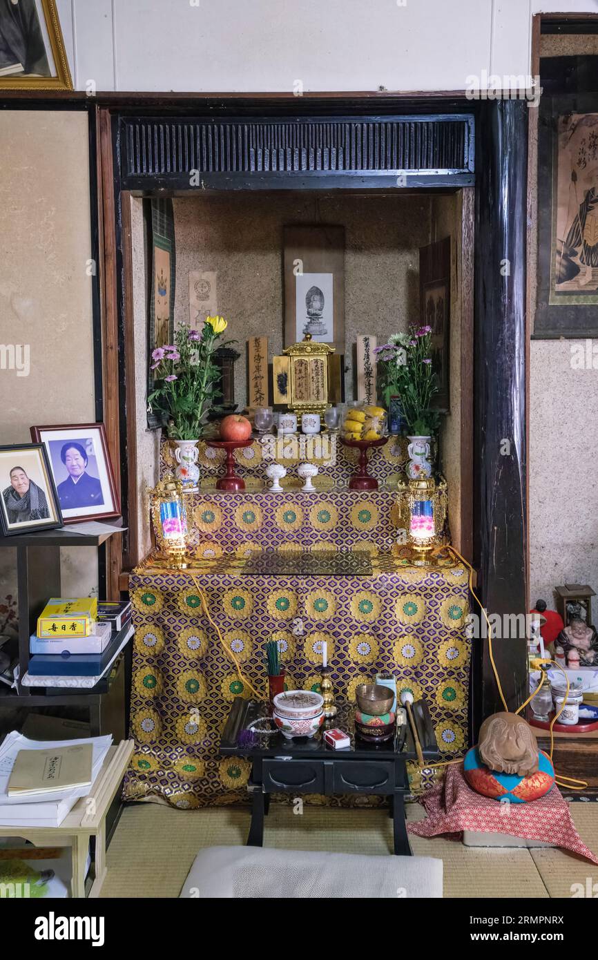 Buddhist altar hi-res stock photography and images - Alamy