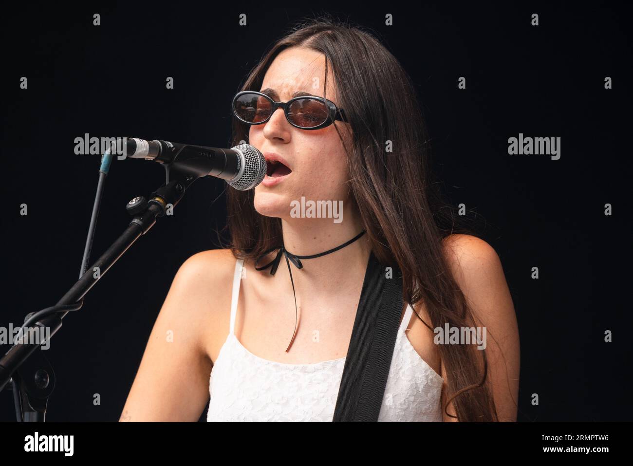 London singer-songwriter Etta Marcus plays the Walled Garden at Green ...