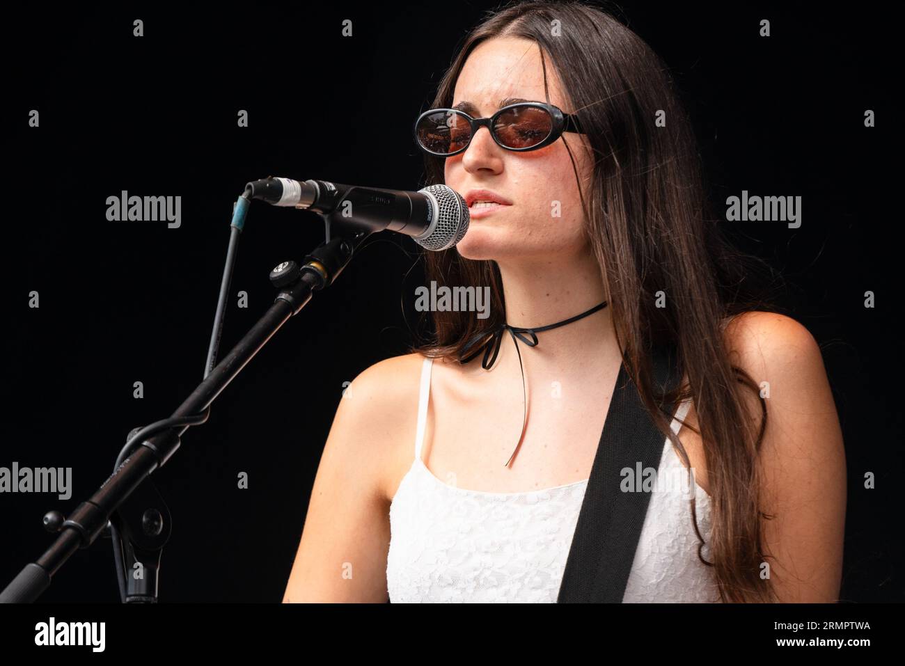 London singer-songwriter Etta Marcus plays the Walled Garden at Green ...