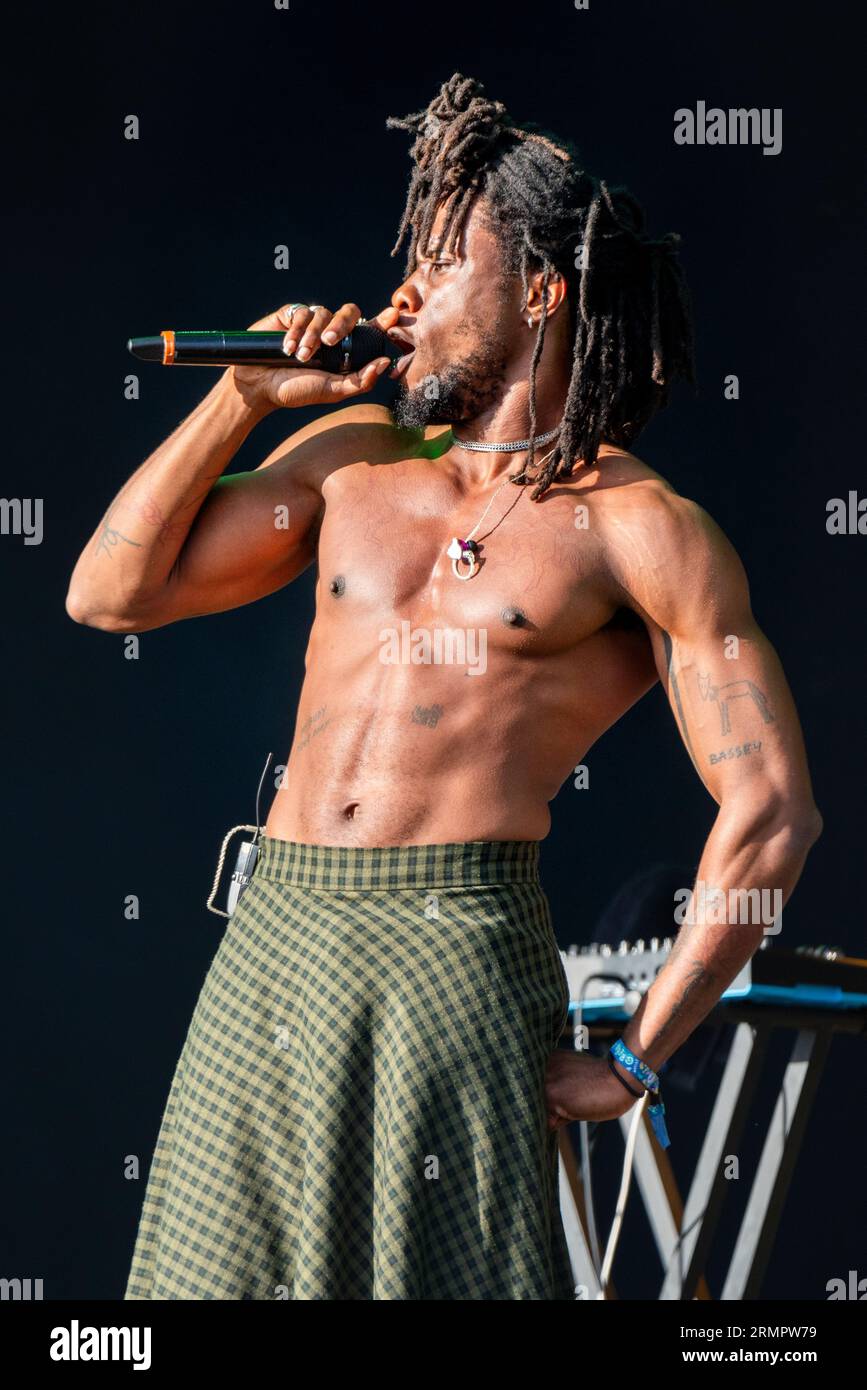 Nigerian artist Obongjayar – real name Steven Umoh play the Mountain ...