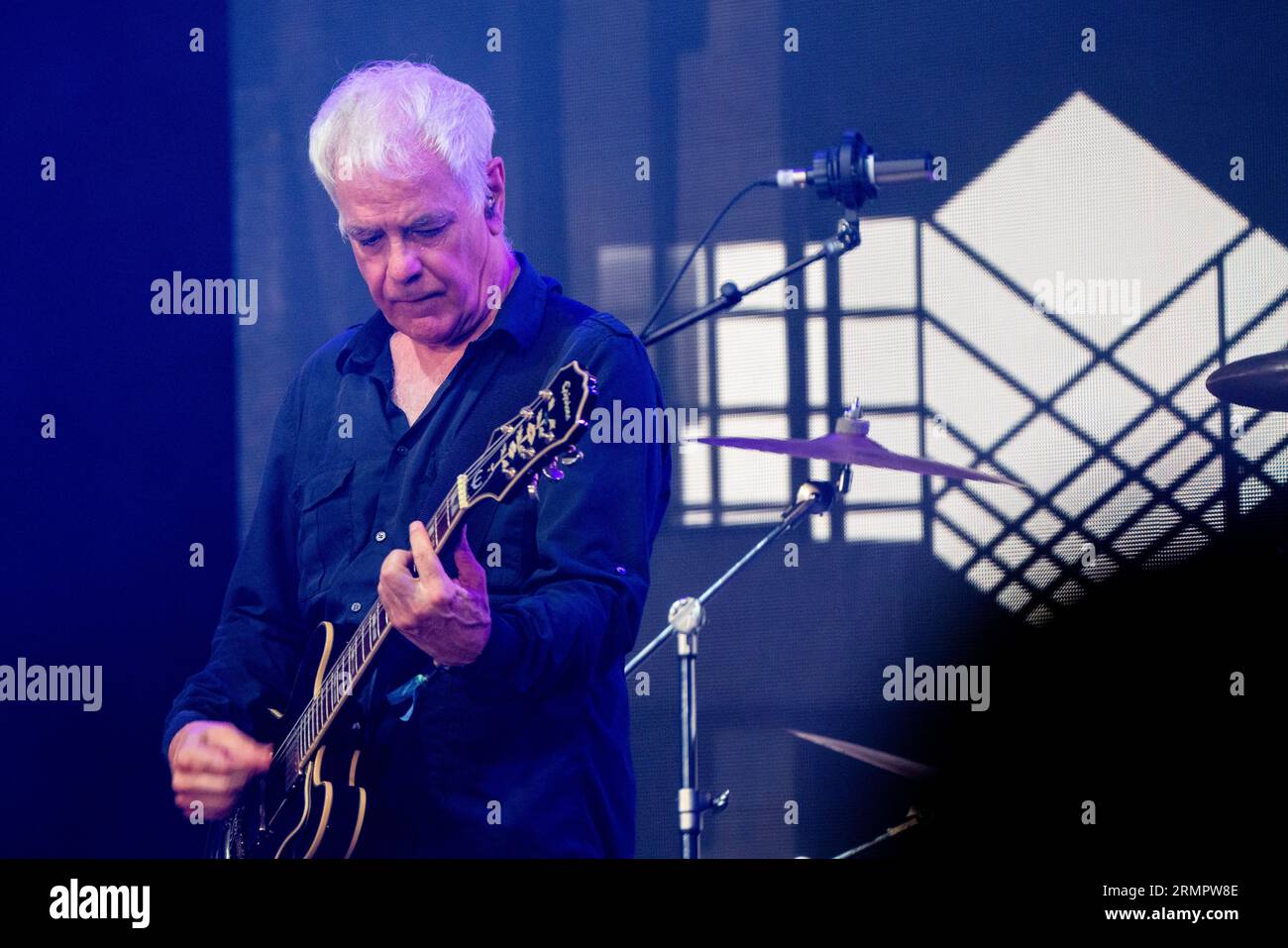 David Gedge of The Wedding Present on the Far Out Stage at Green Man ...