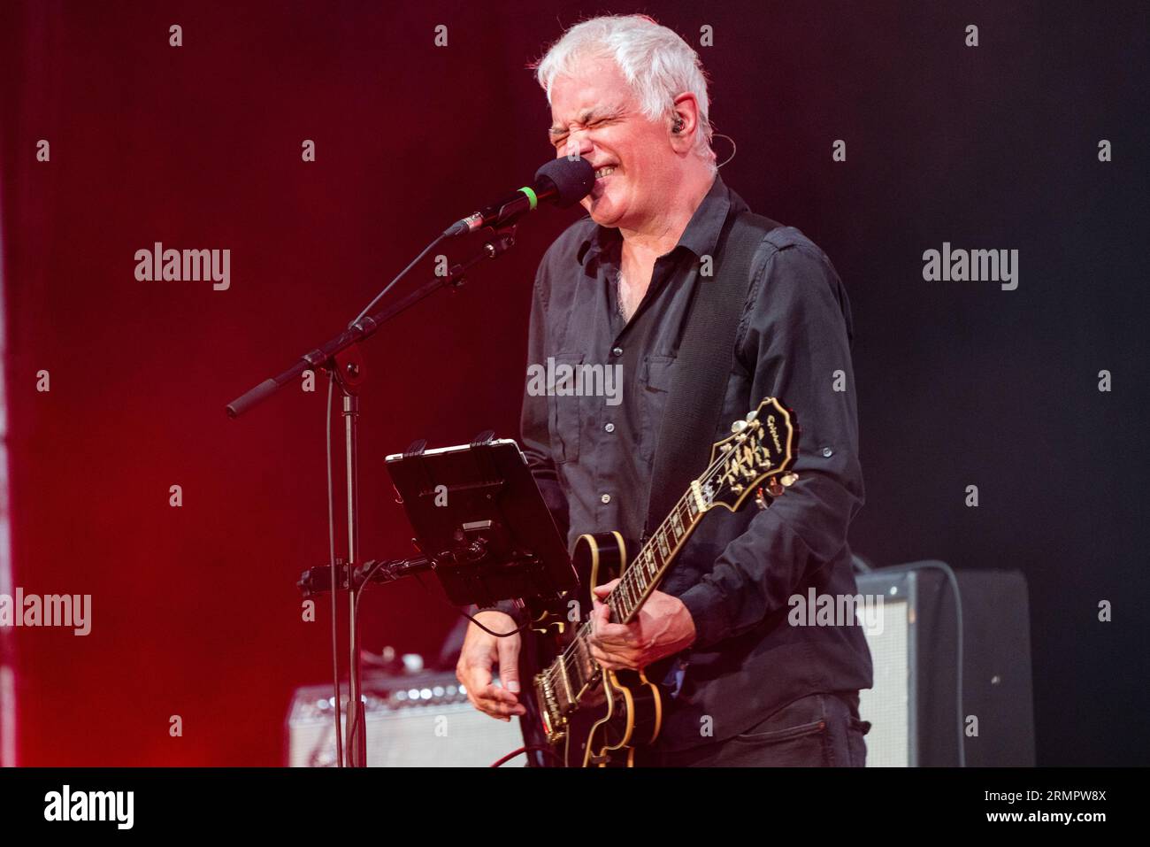 David Gedge of The Wedding Present on the Far Out Stage at Green Man ...
