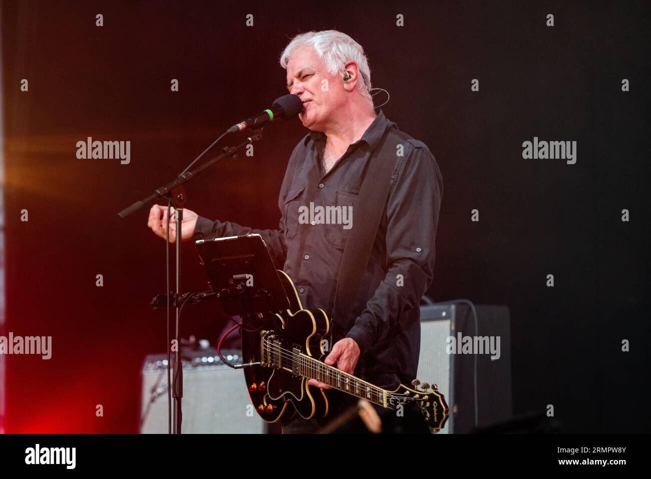 David Gedge of The Wedding Present on the Far Out Stage at Green Man ...
