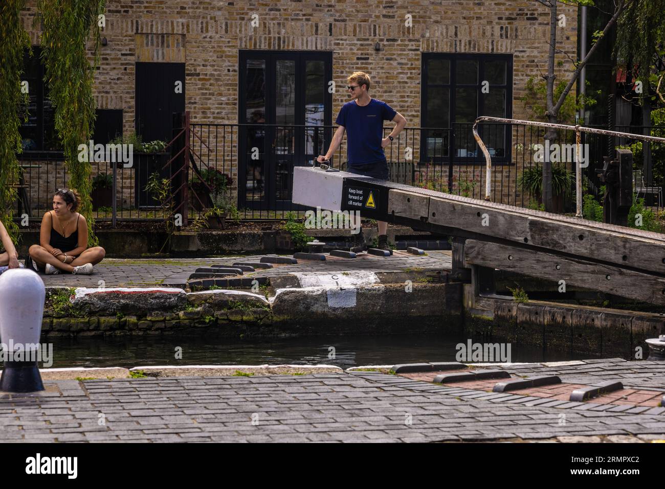City Road Lock Regent's Canal London Stock Photo - Alamy