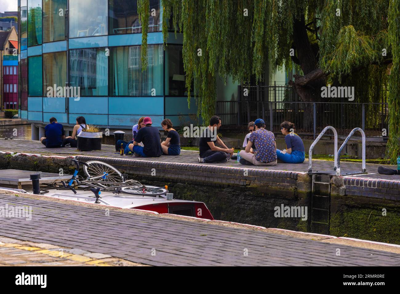 City Road Lock Regent's Canal London Stock Photo - Alamy
