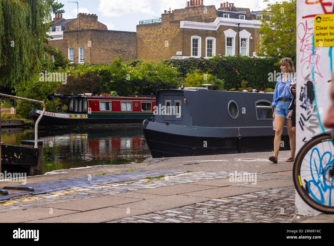 London City Road Lock Regent's Canal Stock Photo - Alamy