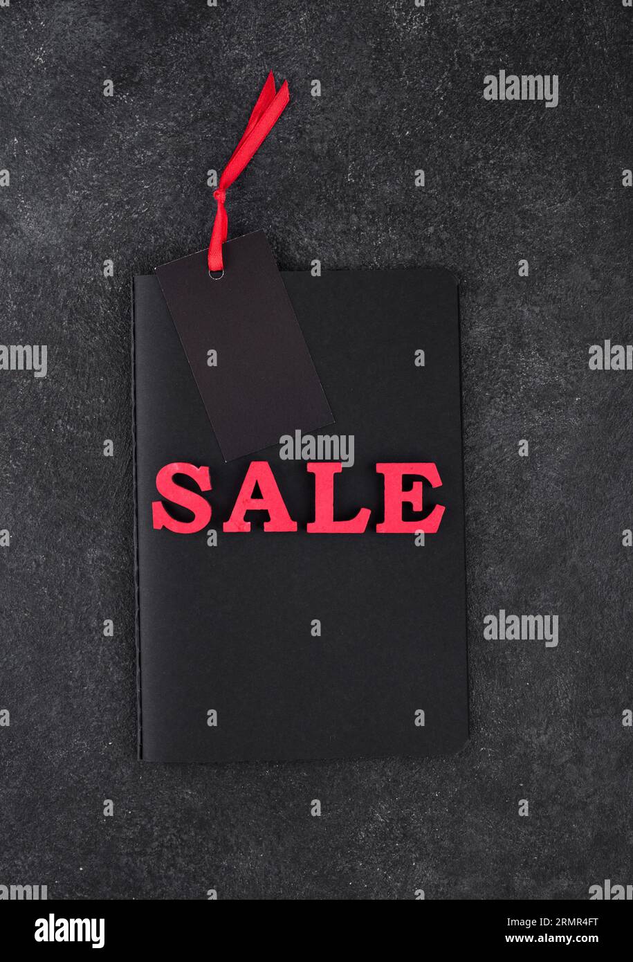 Black friday gift package hi-res stock photography and images - Alamy