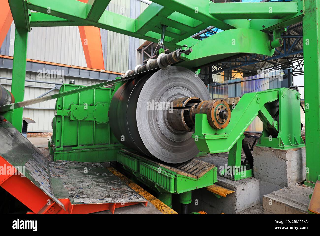 The strip production line is in a public rail company, North China ...