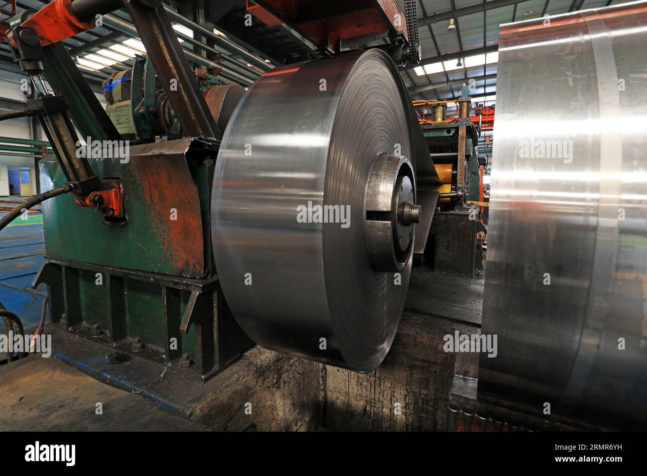 The strip production line is in a public rail company, North China ...