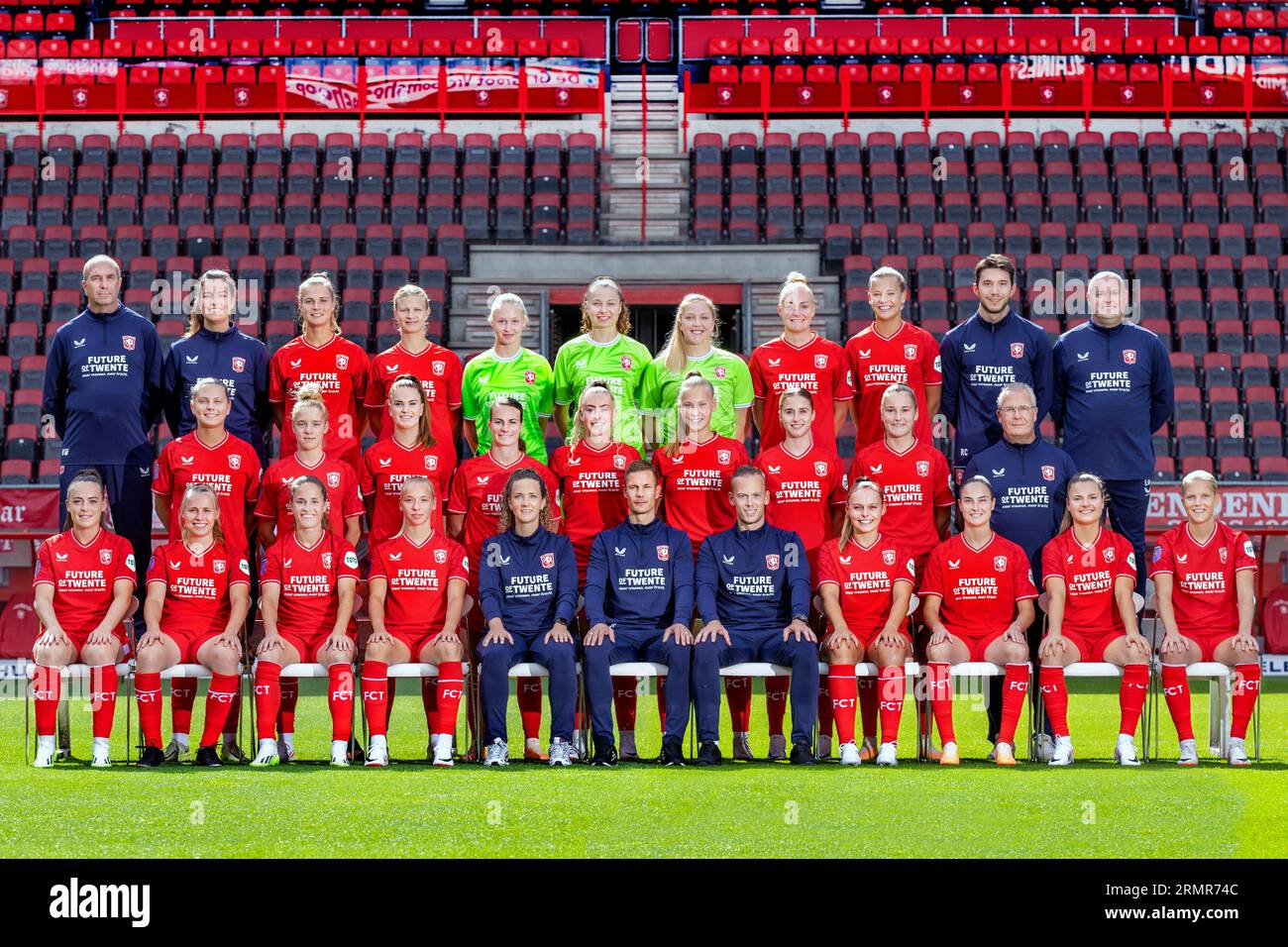 Midden l r sophie te brake hi-res stock photography and images - Alamy