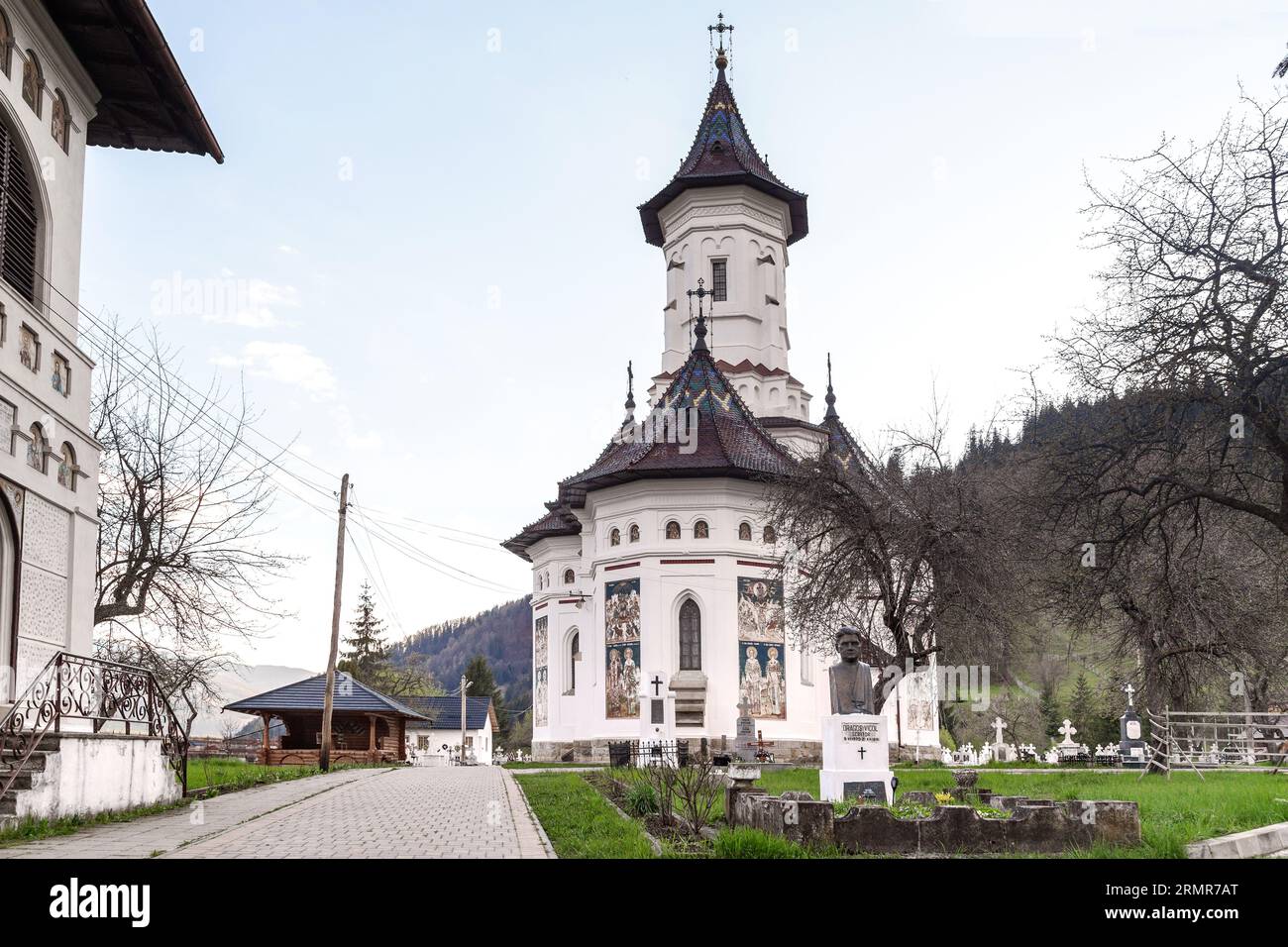 SADOVA, ROMANIA - APRIL 30, 2023: This is the cemetery and the church ...