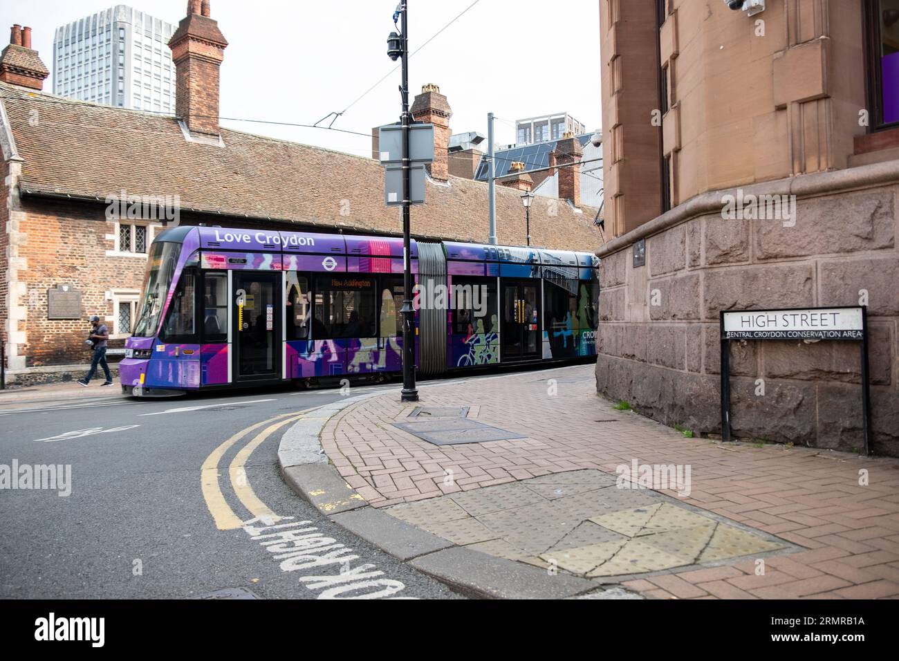CROYDON, LONDON- AUGUST 29, 2023: High Street street signn and tram in ...