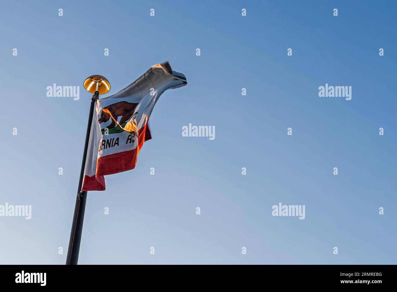 State flag california waving hi-res stock photography and images - Alamy