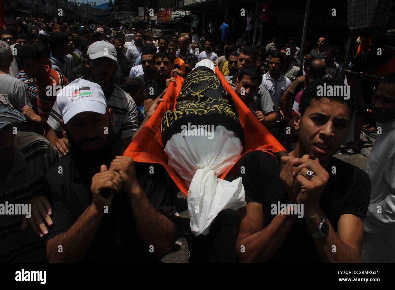 Child fares hi-res stock photography and images - Alamy