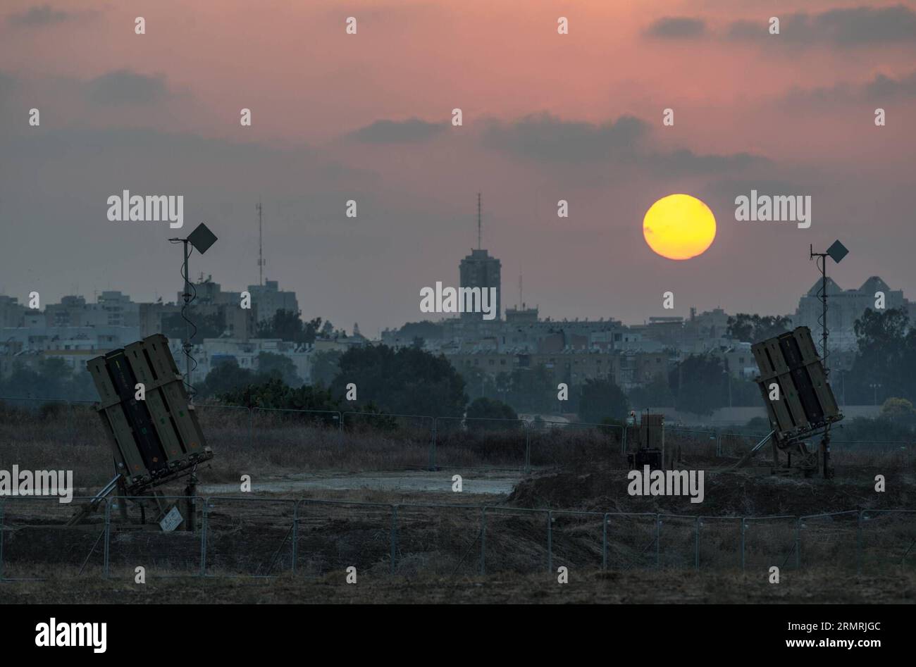 Israel gazaborder operation hi-res stock photography and images - Alamy