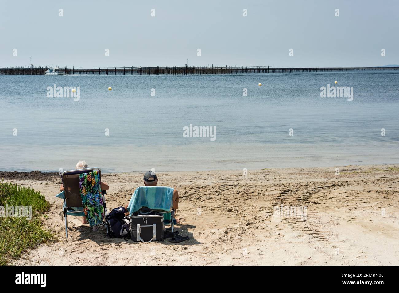 Middle lagoon hi-res stock photography and images - Alamy