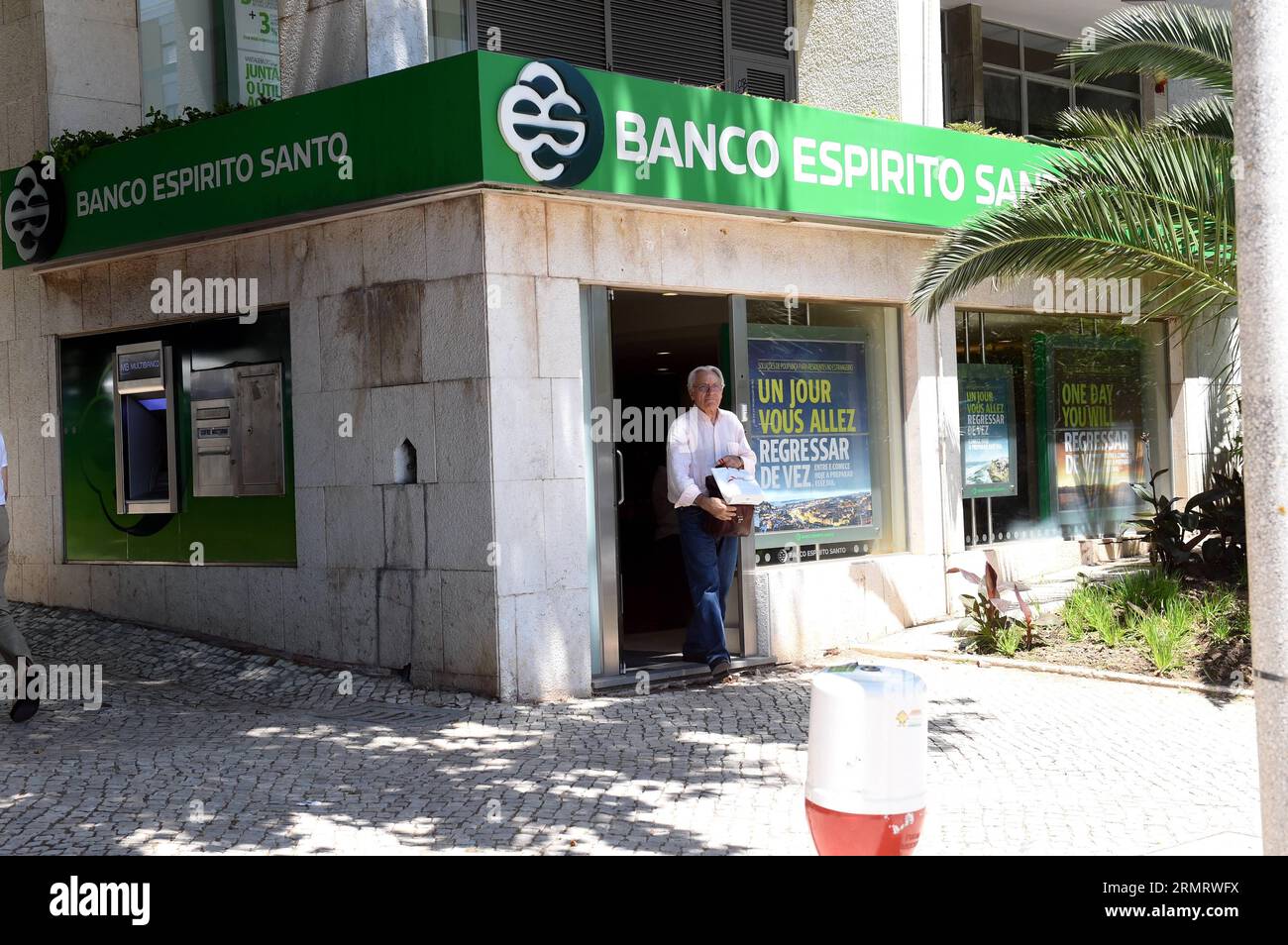 Banco espirito santo lisbon logo hi-res stock photography and images ...
