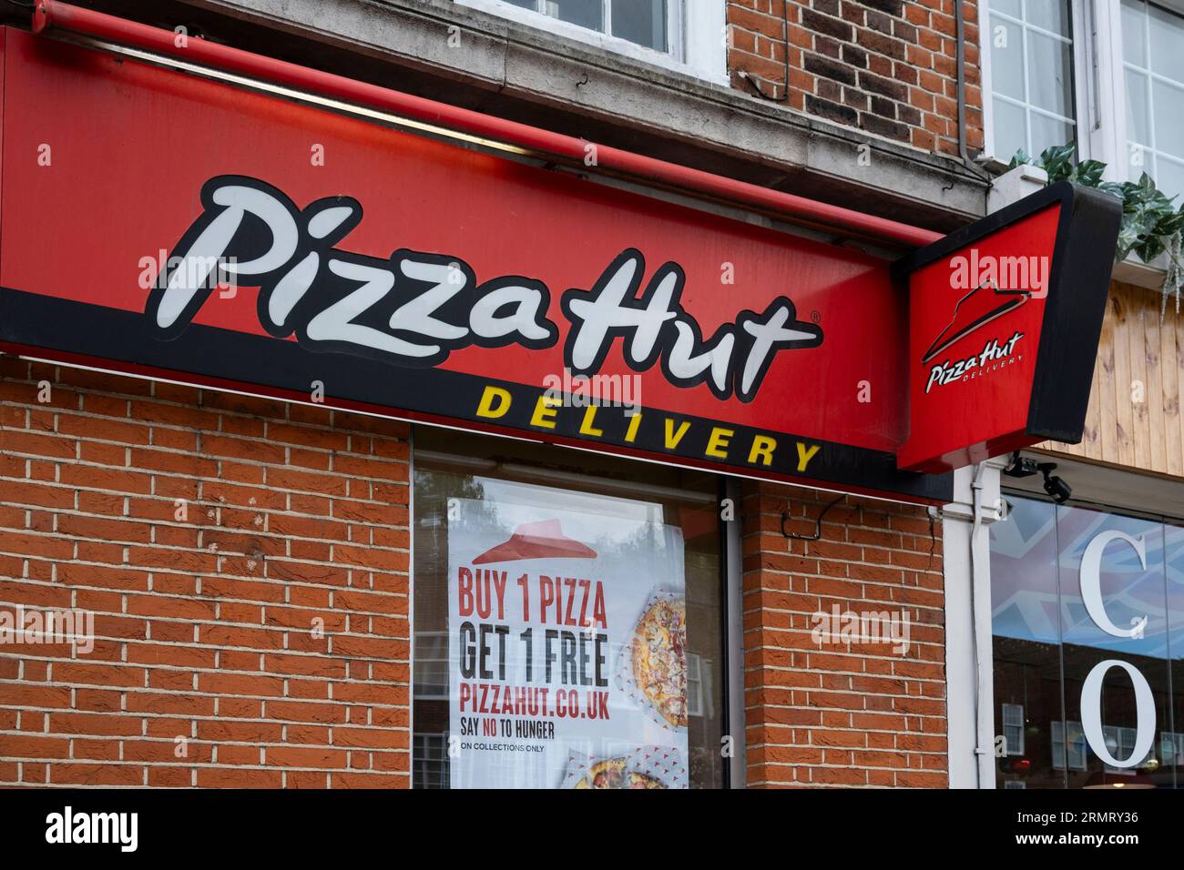 London, UK. 30 August 2023. The exterior of a Pizza Hut delivery outlet ...